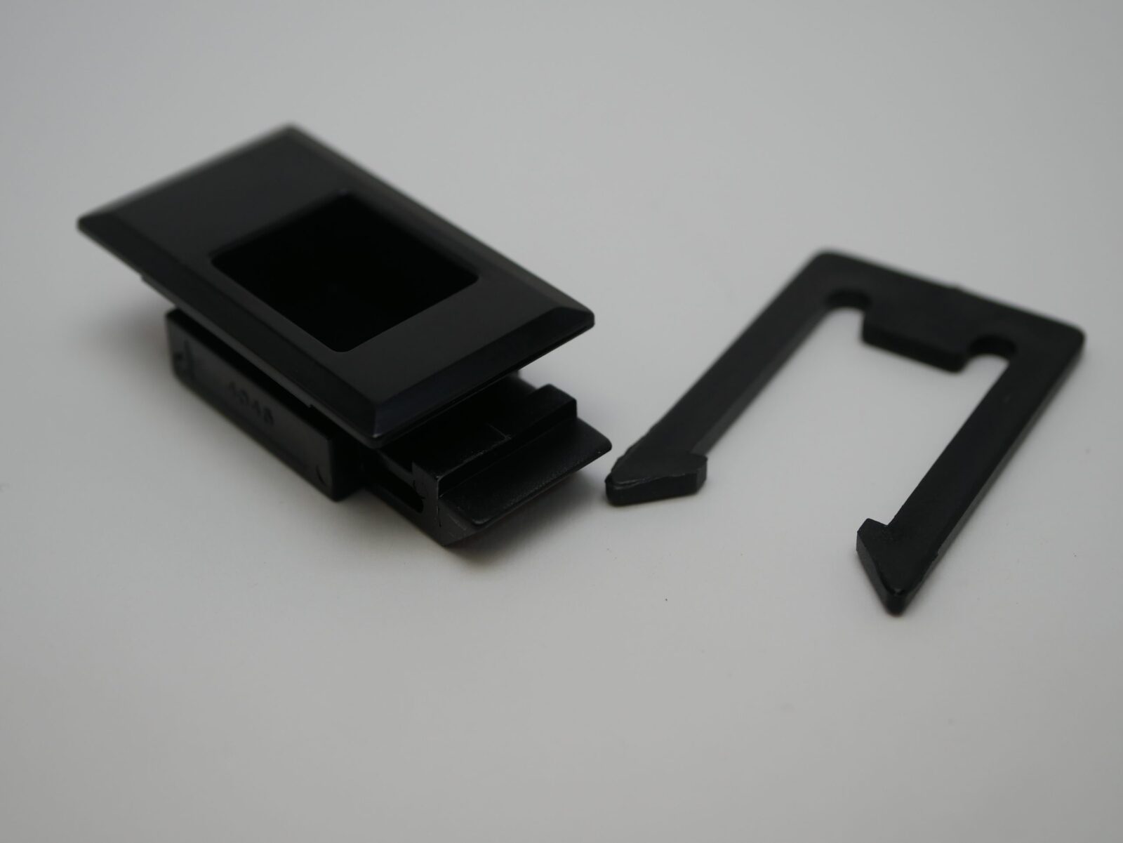 Guard Closure & Spring Clip - Original Parts - The Printers Marketplace